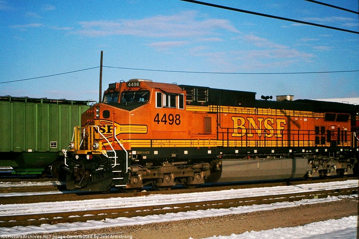 BNSF 4498